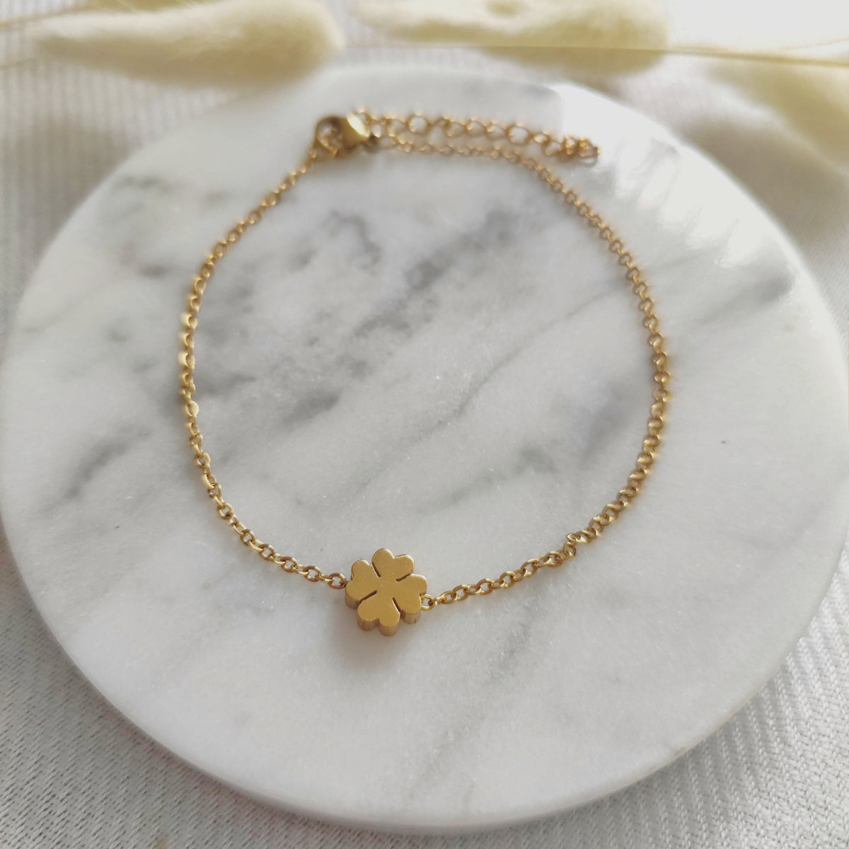 Pulsera Trébol minimalista – Flave Joyas